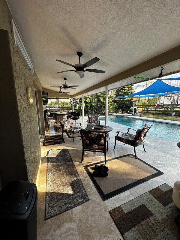 Spacious 4-bedroom House In Beautiful Apopka Close To Disney And Parks With Wifi - 아폽카