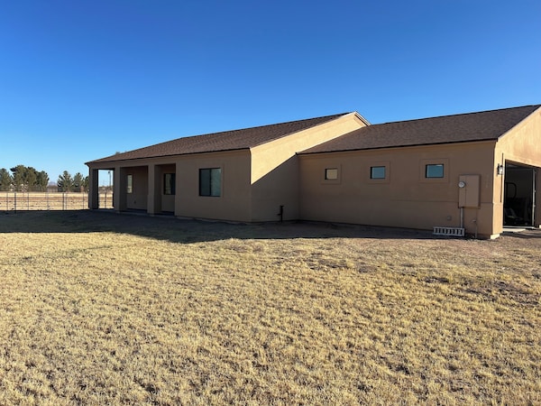 Charming Queen Creeks R6 Ranch 4-bedroom House With Wifi And Ac. - Arizona