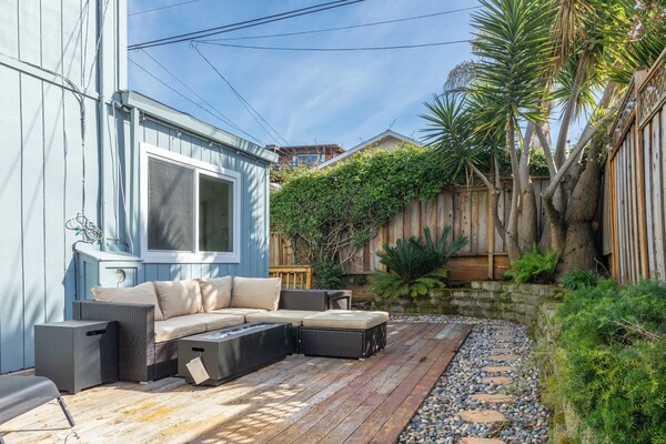 3 Bedroom Home - 6 Min Walk To Beach - Santa Cruz, CA
