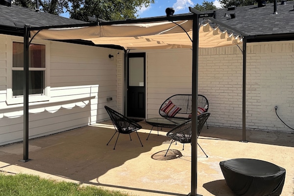 14 Mi To Dallas: Irving Escape W/ Patio & Fire Pit - Grapevine, TX