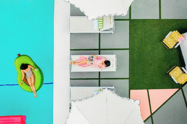 5 Rooms, Sleeps 14 | Boutique Hotel, Pool+hottub | The Wesley Agave By Avantstay - Californië