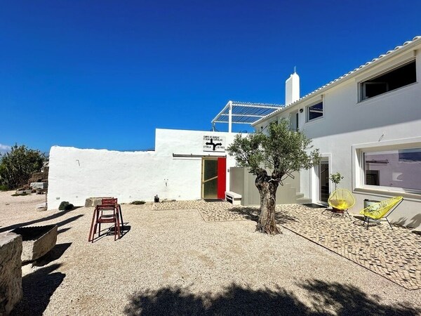 Twin Ocean View Villas: Designed For Two Couples Traveling Together - Atalaia