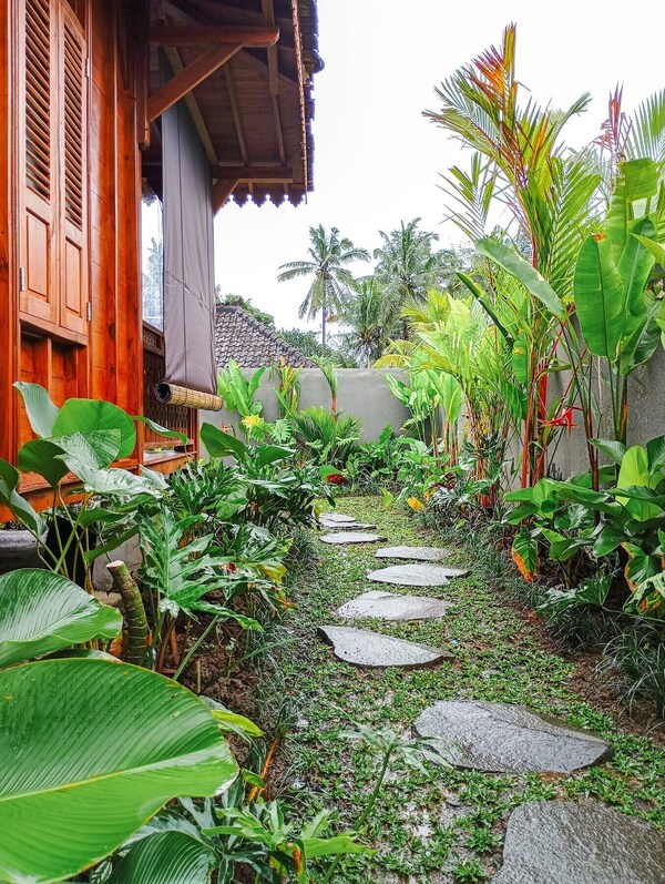 Charming Cabin With Free Floating Breakfast - Bali