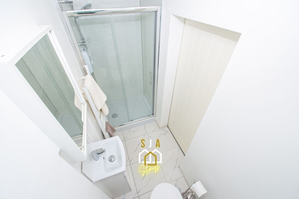 Affleck Stay 2 - Sja Stays - Modern 2 Bed - Aberdeen Art Gallery