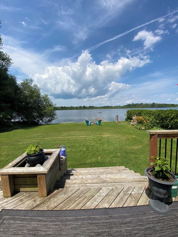 Pet Friendly Cottage On World Heritage Rideau River - Kemptville
