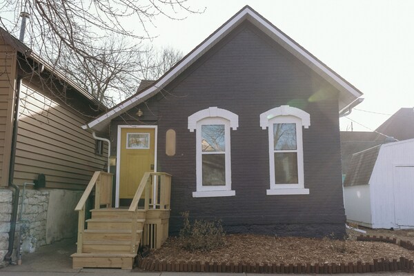Charming 1-bedroom House In Delightful Winona With Wifi, Ac And Private Patio - Winona, MN