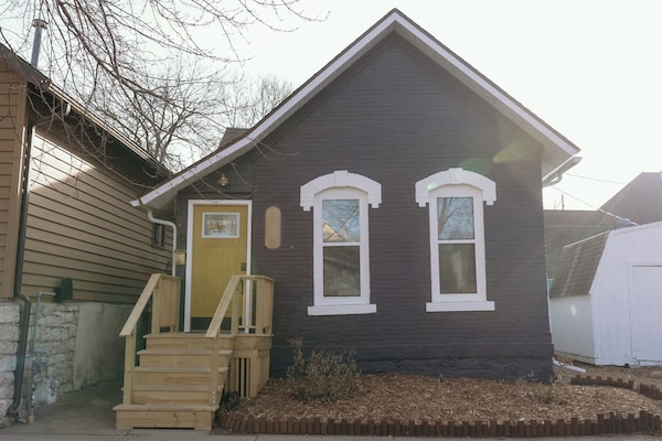 Charming 1-bedroom House In Delightful Winona With Wifi, Ac And Private Patio - Winona, MN