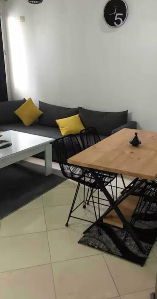 Ideally Located Apartment: 5 Minutes From Guéliz And 20 Minutes From The Medina - 馬拉卡治