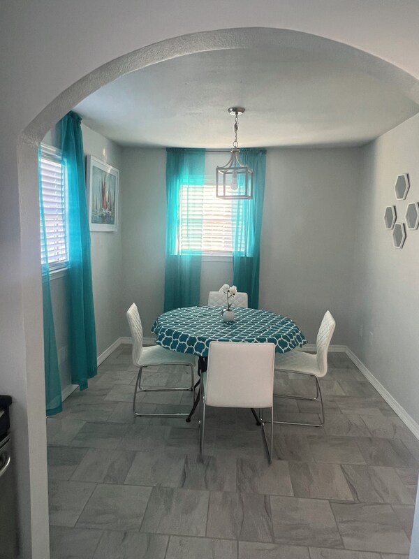 Charming 2-bedroom House In Fantastic Gulfport With Wifi, Ac - Biloxi, MS