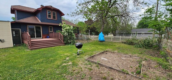 Charming Hideaway Close To Downtown - La Crosse, WI