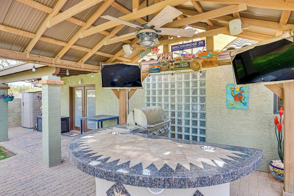 Horsey Hideaway: Ranch House In Cave Creek! - Phoenix, AZ