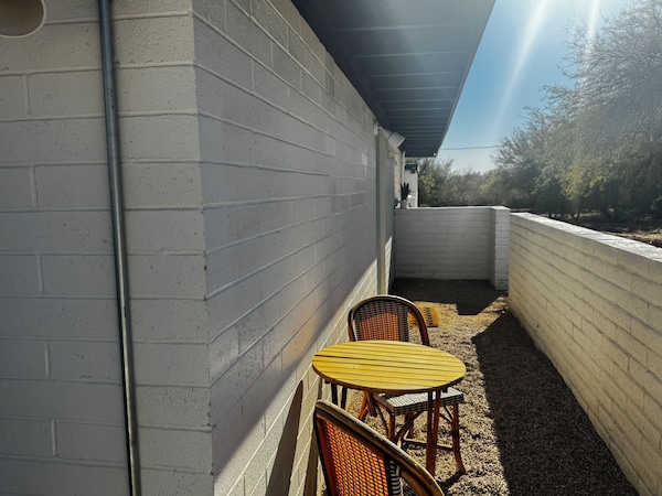 Gorgeously Updated Casita On Beautiful, Gated, Desert Horse Property. - Carousel, Tucson