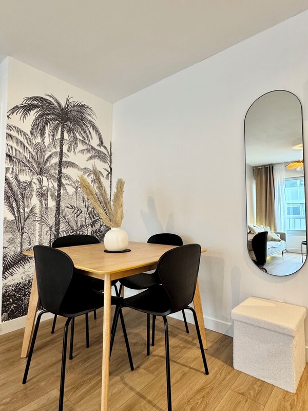 Le Cocoon - Appartement Avec Chambre Et Climatisation Au Centre Ville - Montpellier
