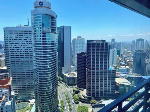 Air Residence Luxury Condo Makati Hotel Grade 300 - Manila