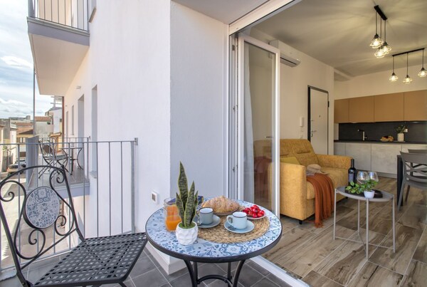 Casa Erica. Apartment A Few Steps From The Historic Center. - Olbia