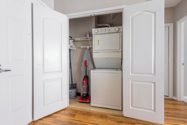 White Plains Modern One Bedroom, Near Transit - Westchester County, NY