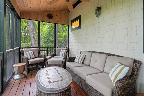 Hillside Terrace | Serene Mountain Retreat With Breathtaking Mountain Views *Introductory Discount* - Highlands, NC