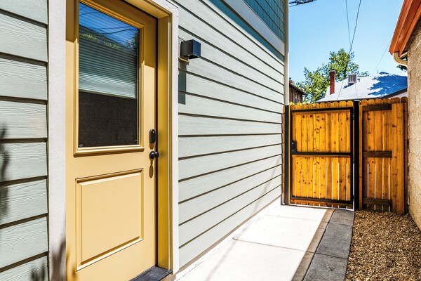 < 1 Block To City Park: New-build Apt In Denver! - Washington Park - Denver