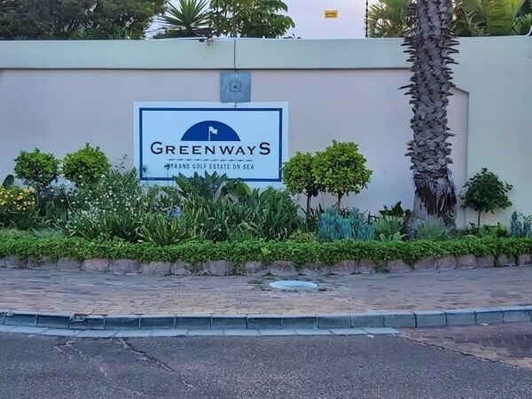Golfbeach Luxury Self Catering Apartment - Somerset West