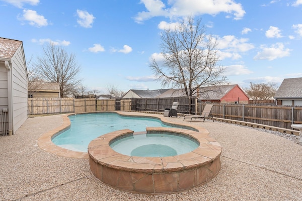 Flower Mound Gem - House & Pool - フラワーマウンド, TX