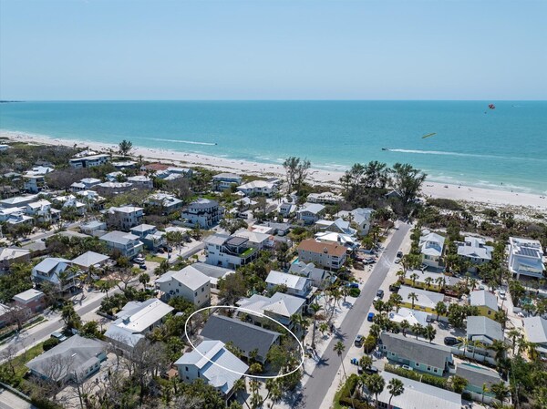 The Twins: Your Perfect Budget Beach Getaway! - Anna Maria Beach, Anna Maria