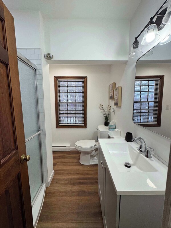 Central Salem Retreat 2bd W/ Parking - Marblehead, MA