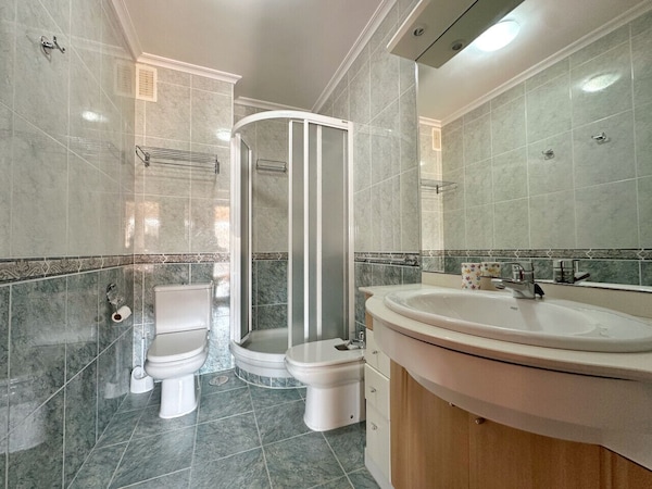 Cozy Tourist Apartment In Somo, Ideal For Families. - Solares