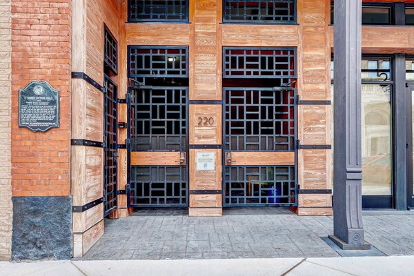 Luxe 220, Unit 5 - Adjacent City View Suites, Managed By Bluestar Real Estate - Leland, NC