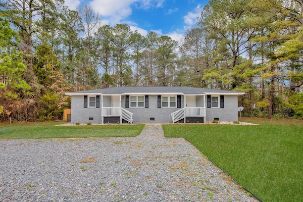 Charming Oasis Near Downtown & Va Medical Center - Fayetteville, NC