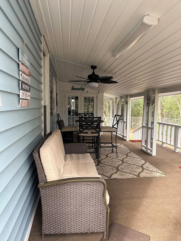 Charming 2-bedroom House In Monroeville With Wi-fi And Ac. - Monroeville, AL