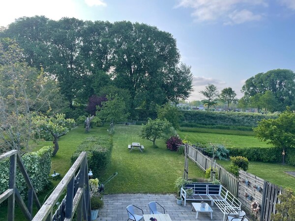 Vakantieverblijf Aan De Veste, Gelegen In De Binnenstad Van Enkhuizen - Enkhuizen