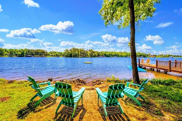 Lakefront Log Cabin At Lake Anna, Dock, Deck - Lake Anna, VA