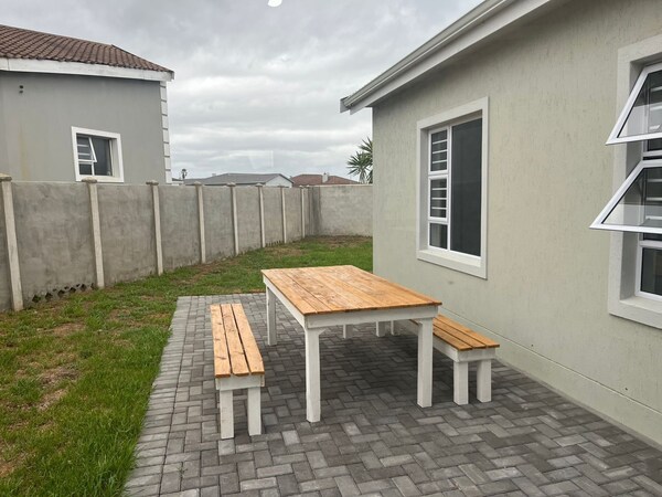 Modern Retreat In Jeffreys Bay - Jeffreys Bay