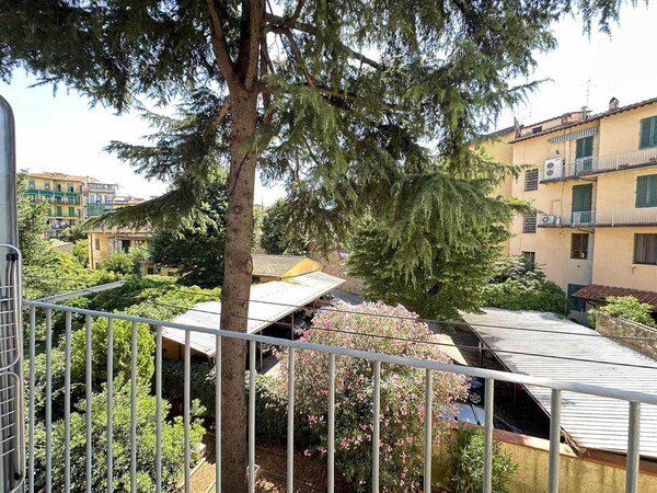 {The Urban Oasis Florence}-5 Minutes From Station-2 Bathrooms - Флоренция
