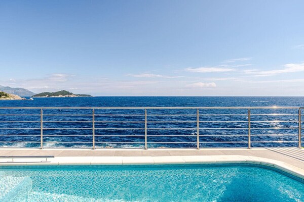 Blue Views Villa With Heated Pool & Jacuzzi - Mlini