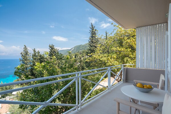 Apartment 'Myrto Homes Agios Nikitas Lefkada 1' With Sea View, Wi-fi And Air Conditioning - Lefkada