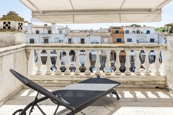 Holiday Home 'Port Empúries' With Sea View, Private Pool And Air Conditioning - El Port de la Selva