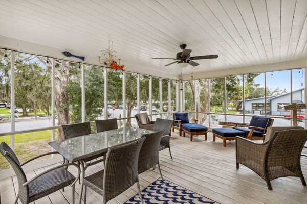 Charming Downtown Escape In St. Marys - Kingsland, GA