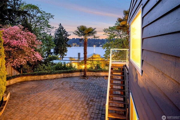 Studio Mercer Island Lakeview Home - Kirkland
