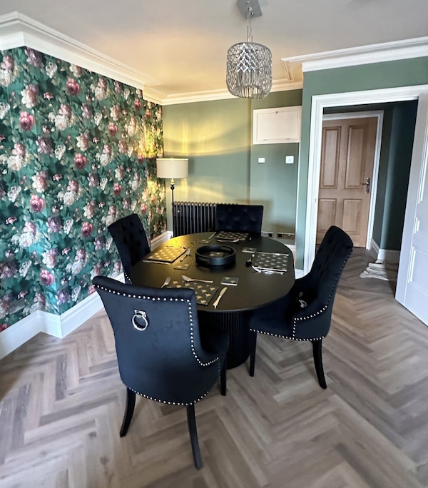 Luxury Painswick Apartment Close To Pubs, Cafes, Shops, Cirencester, Cotswolds - Cirencester