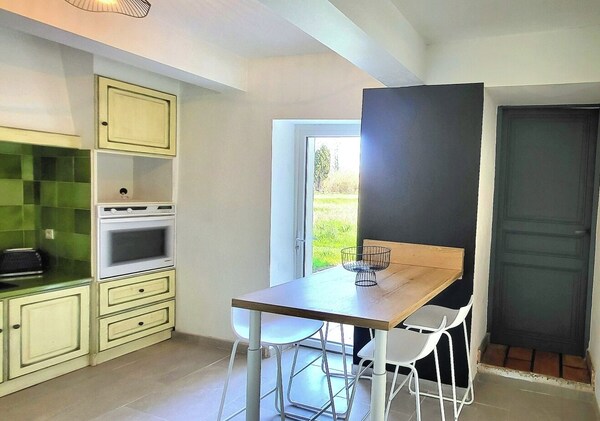 "Nouveau" Mas En Provence-havre De Paix Et De Verdure-idéalement Situé . - Avignon