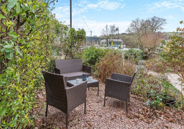 Harp Cottage - Four Bedroom House, Sleeps 6 - Brecon