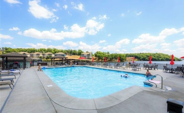 Stunning View Lakefront Condo In Village Of Four Seasons - Sunrise Beach, MO