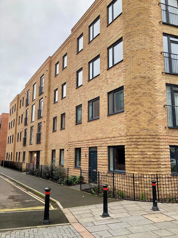 2 Bedroom Luxury Ground Floor Flat! Derby City Center! New House! Free Parking! - University of Derby