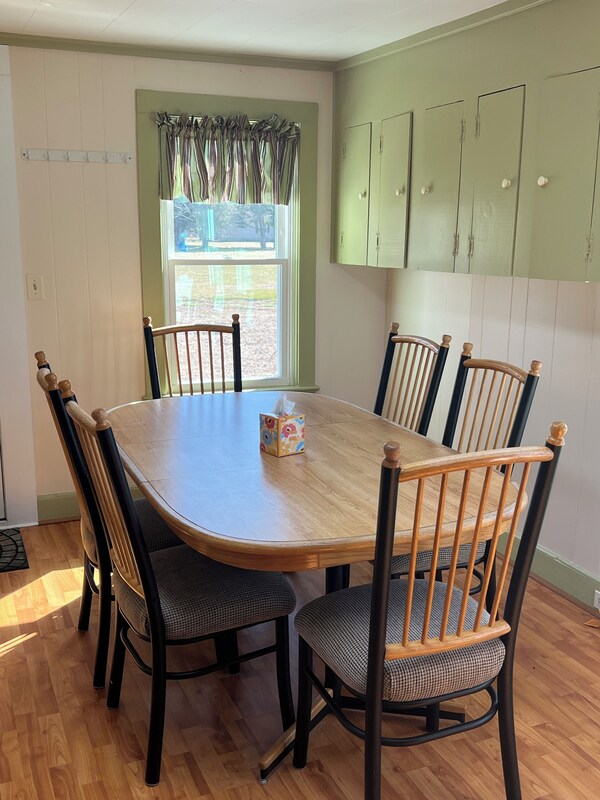Charming 2-bedroom Bungalow With Wifi, Ac In Delightful Milton - Redden State Forest, Georgetown