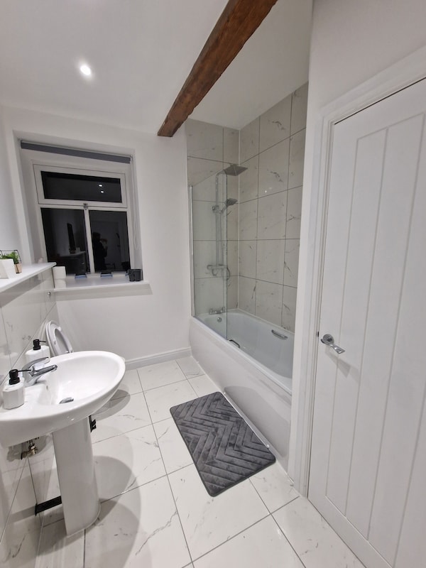 Delightful New Period Conversion - Burnley