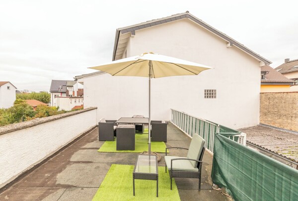 Cozy Family House In Central Location For 4 Persons, Children Free Of Charge!!! - Frankfurt