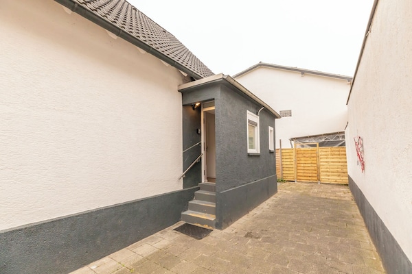 Cozy Family House In Central Location For 4 Persons, Children Free Of Charge!!! - Frankfurt