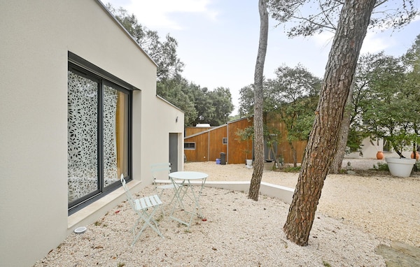 Lovely Home In Saint-bauzille-de-mont - Carnas