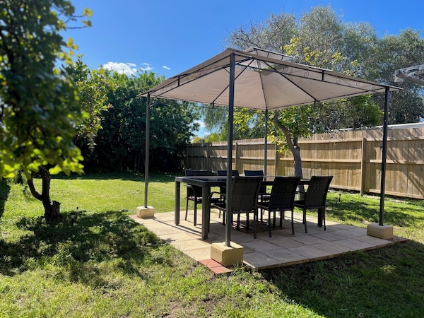 Homely Cosy Family Getaway, 5 Mins To Beach - Perth